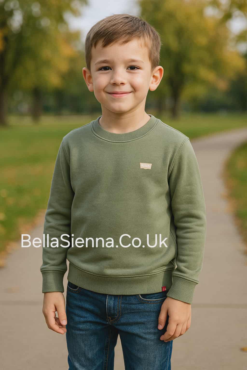 Levi's Deep Lichen Green Mini Logo Crewneck Sweatshirt - 8EE331-EHF – Bella Sienna